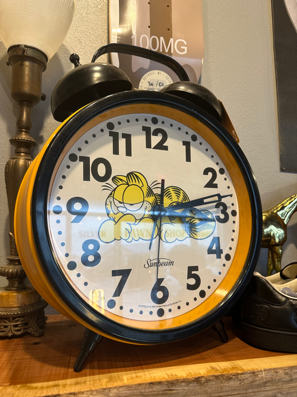 Vintage Sunbeam Garfield Clock | Vault Luxury Pawn