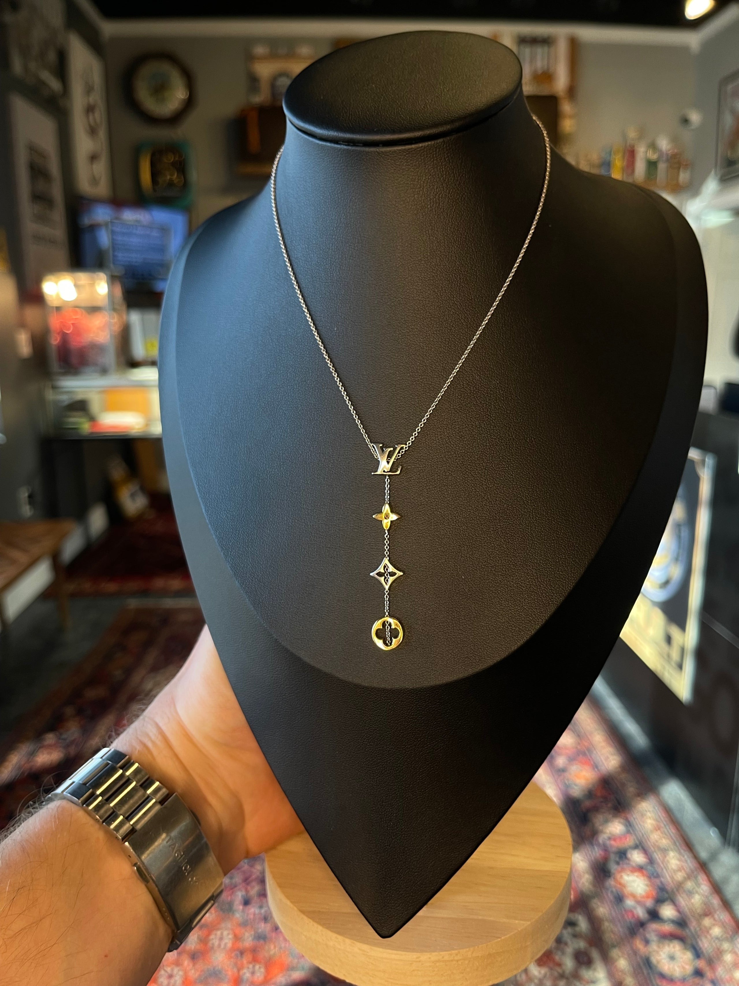 Lv charm necklace store